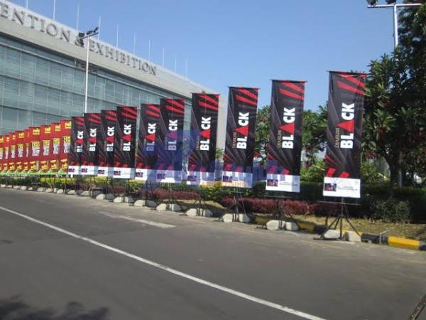 T Banner Besi Promosi - Semesta Advertising
